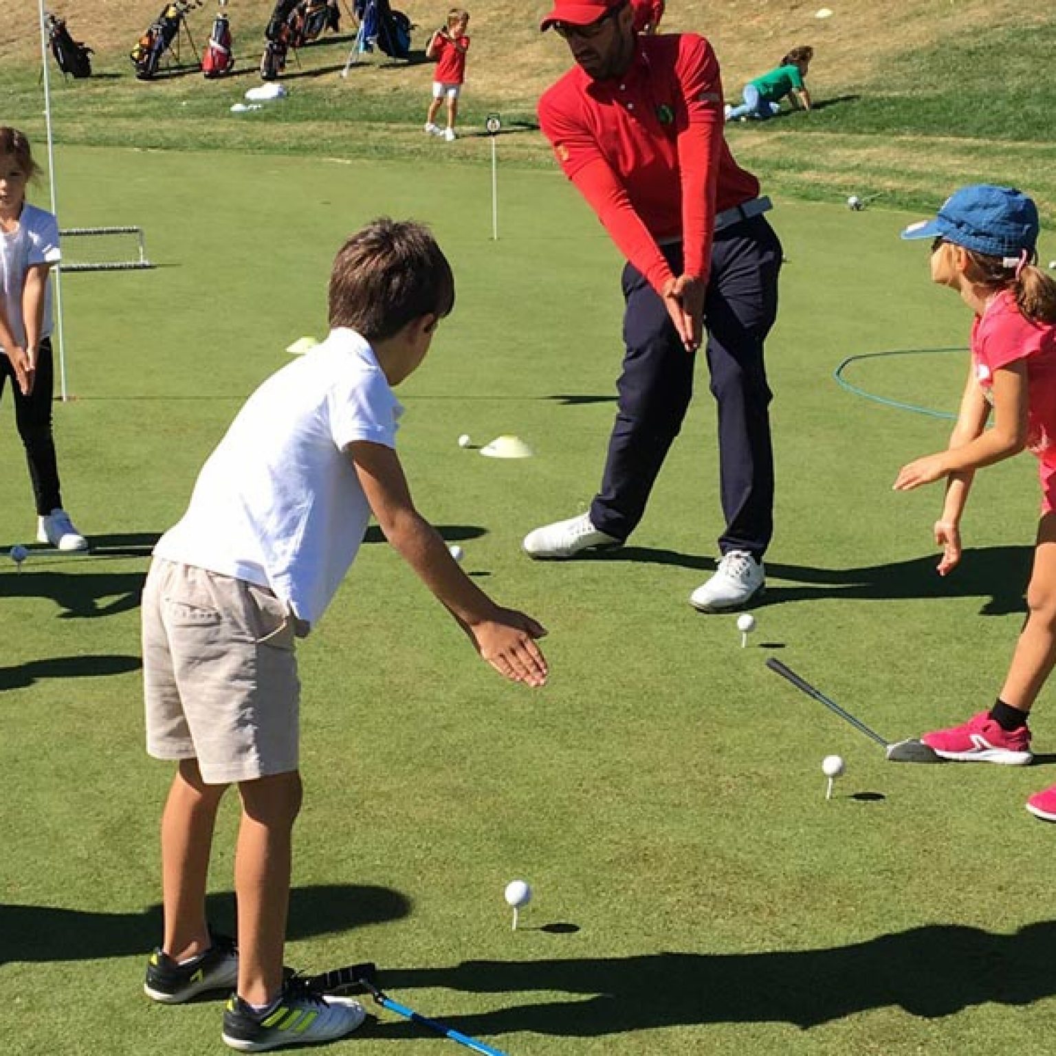 ¿Qué material necesitas para jugar al golf? - Viaje al golf - Agencia ...